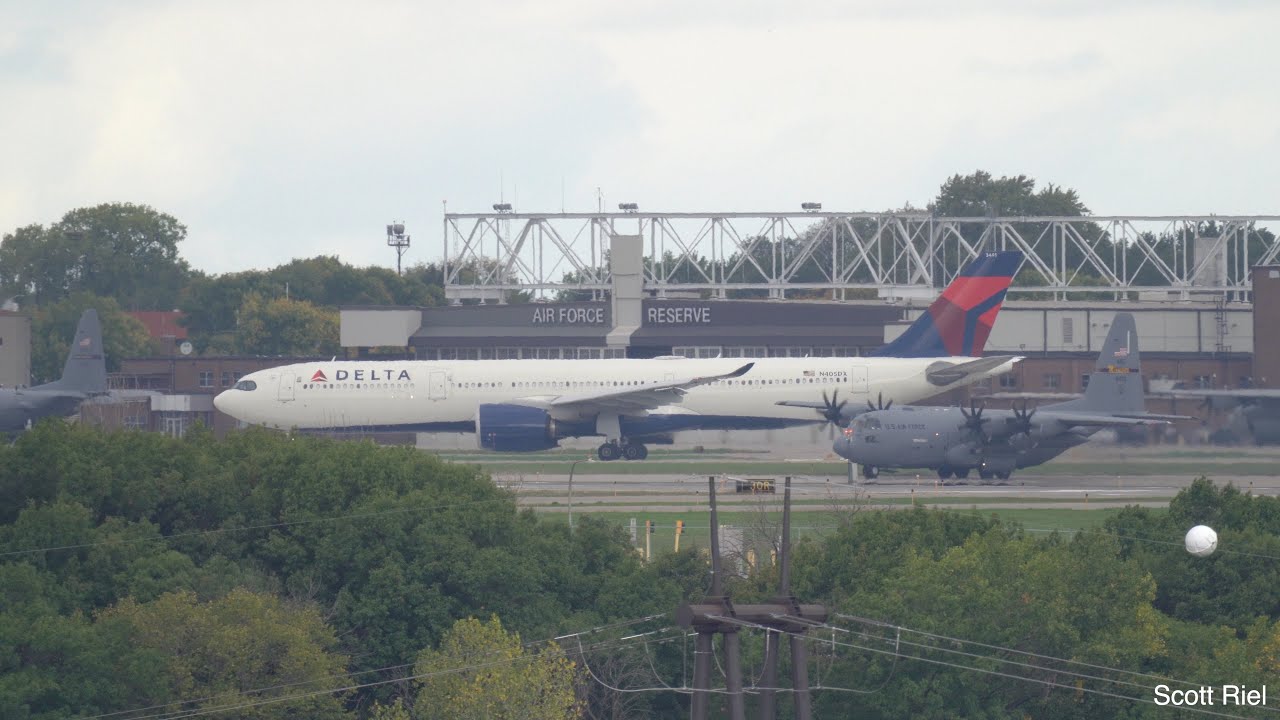 Delta 121 N405DX - A330 Runway 22 Takeoff to Tokyo - October 4 2023 ...