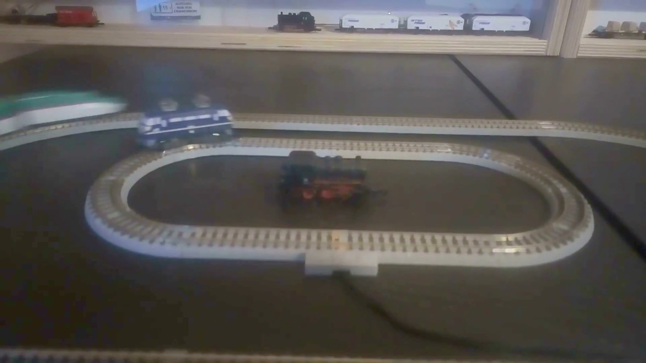 Rokuhan Z Shorty first tests on mini layouts (R45 and R95) - YouTube