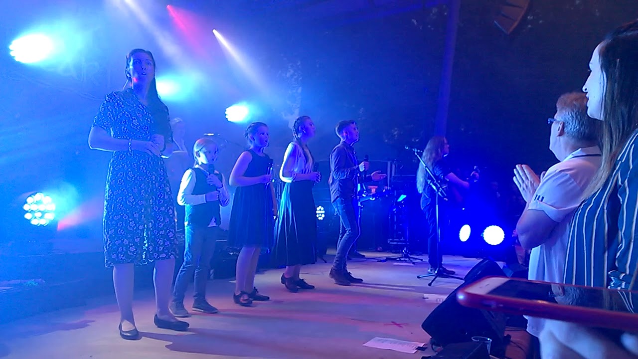 Irish Summer in Leipzig 18.08.2018 Angelo Kelly & Family - YouTube