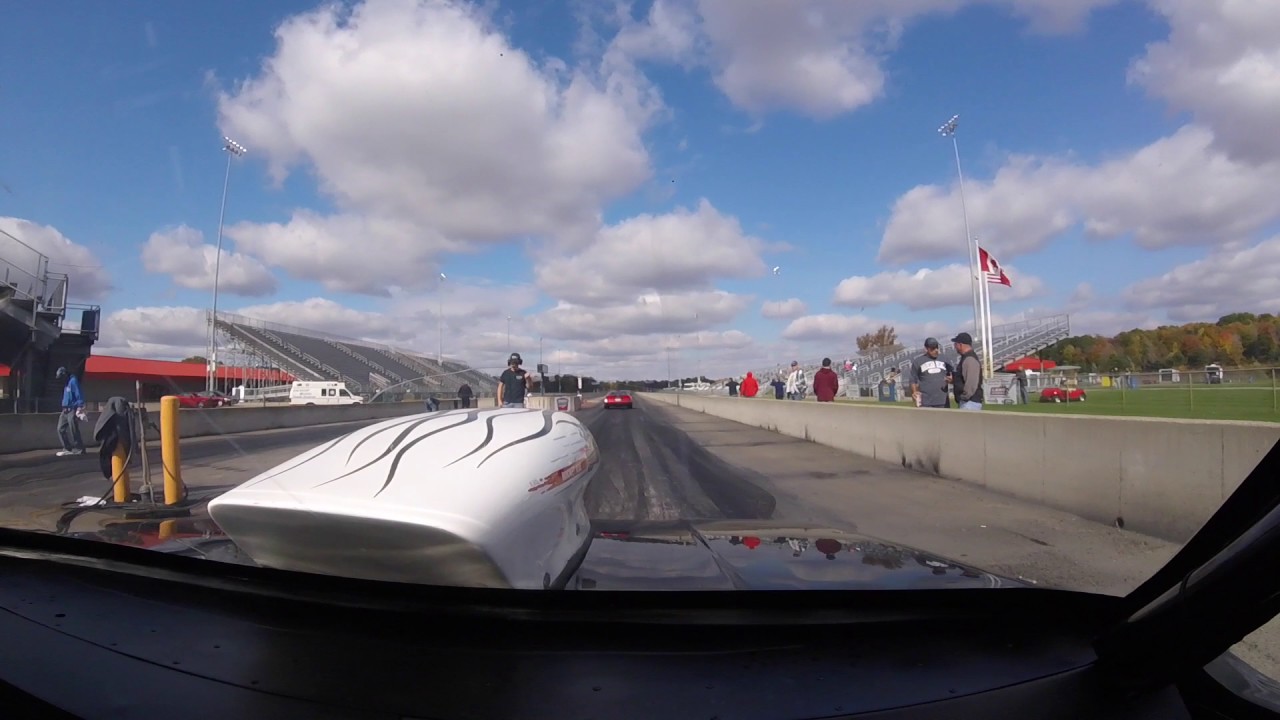 U.S 131 motor speedway, Martin Michigan. Oldsmobile 442, drag racing ...
