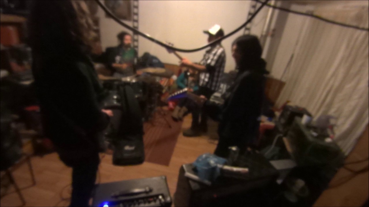 Música en el Bombo Chilote Libre - YouTube