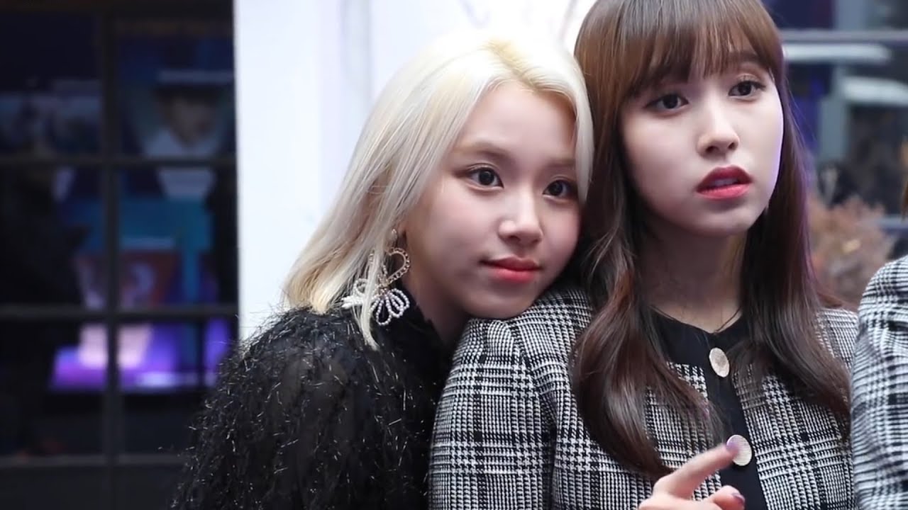 190414 《MICHAENG MOMENTS》Truly Madly Deeply - YouTube