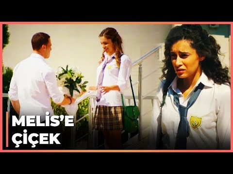 Kerem, Zeynep'i Görmezden Geldi! - Güneşi Beklerken 16. Bölüm