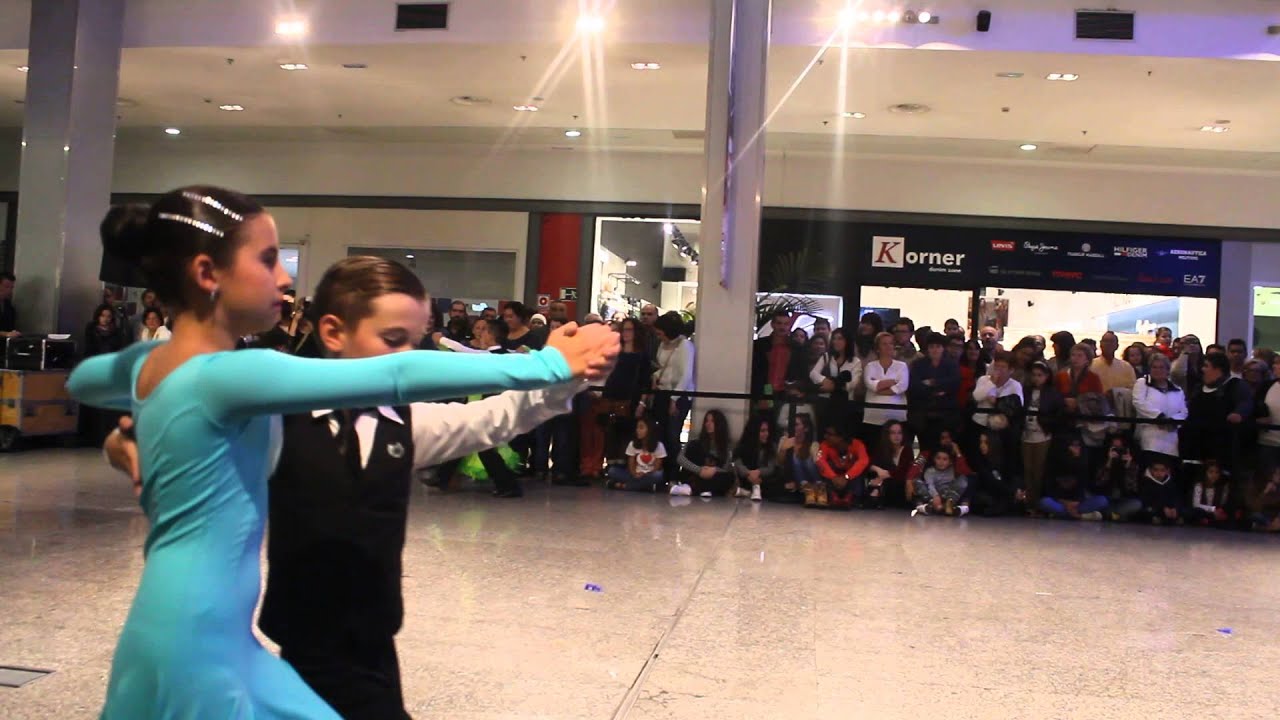 TEDAGA.EXHIBICION EN DOLCE VITA ODEN.VALS INGLES. - YouTube