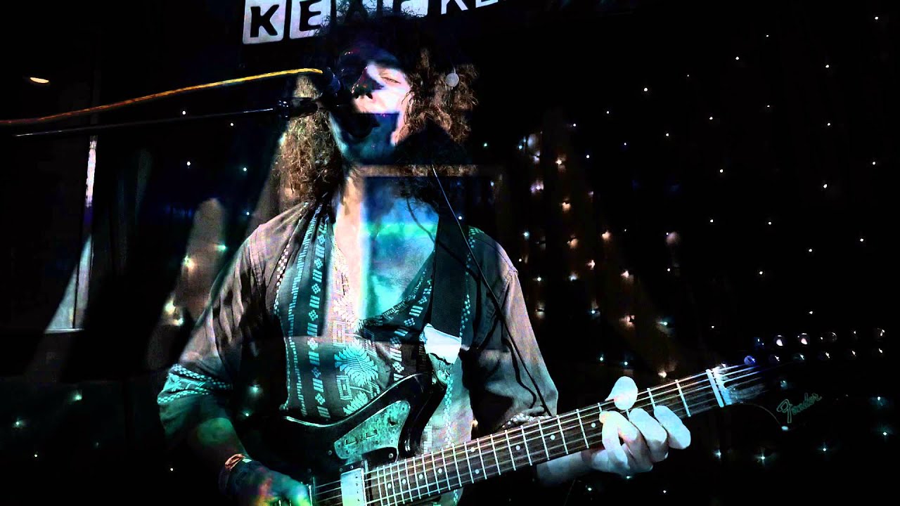 Vinyl Williams - 100 (Live on KEXP) - YouTube