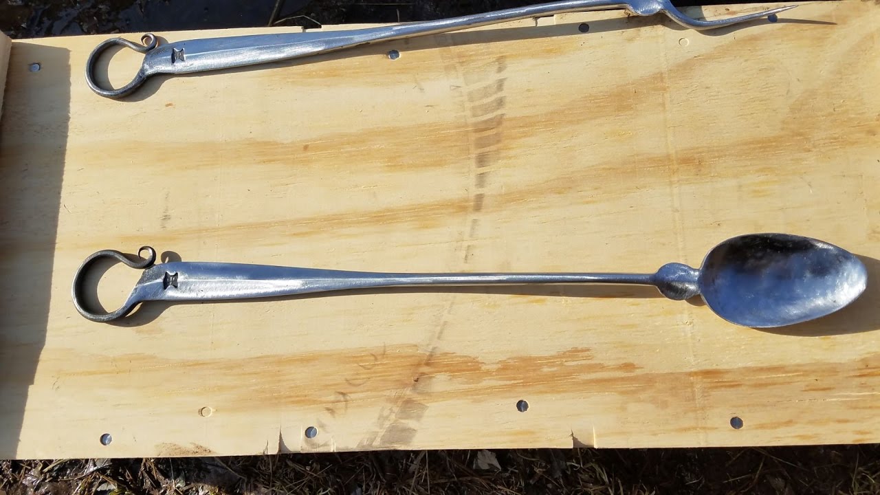 How to forge a Fancy Colonial Spoon.. - YouTube