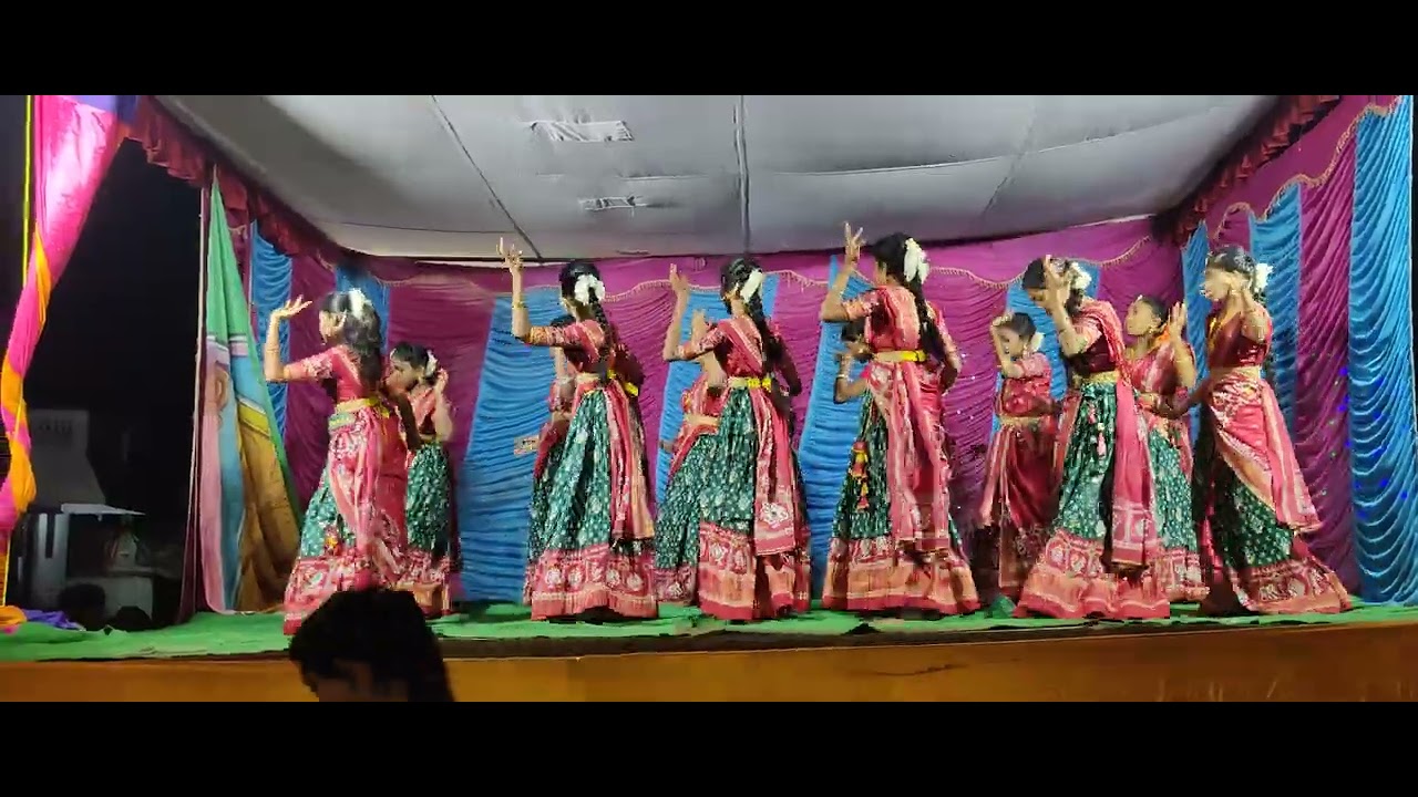 SANKRANTHI SAMBARALU || LAHIREA LAHIREA SONG || FOLK DANCE || DIMILI ...