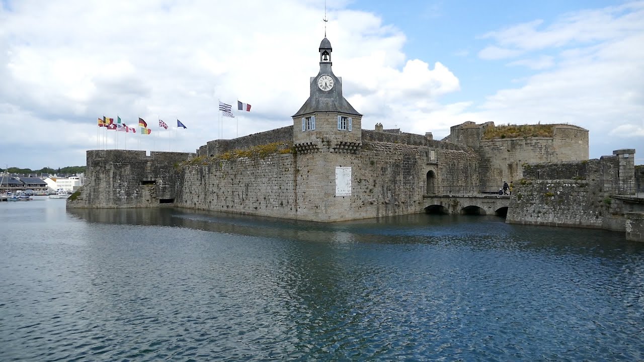 Concarneau - YouTube