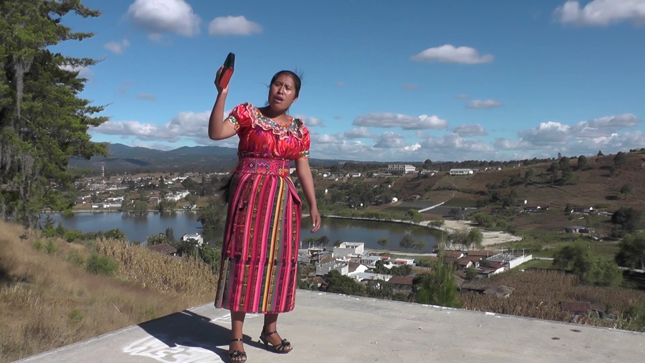 Solista Juana Mejia Si mi nombre esta escrito - YouTube