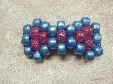 How to make a kandi bow - [www.gingercande.com] - YouTube