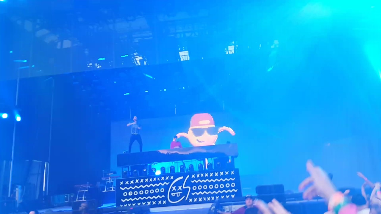 6/10/2017 - The Chainsmokers Live @ Forest Hills Stadium - YouTube