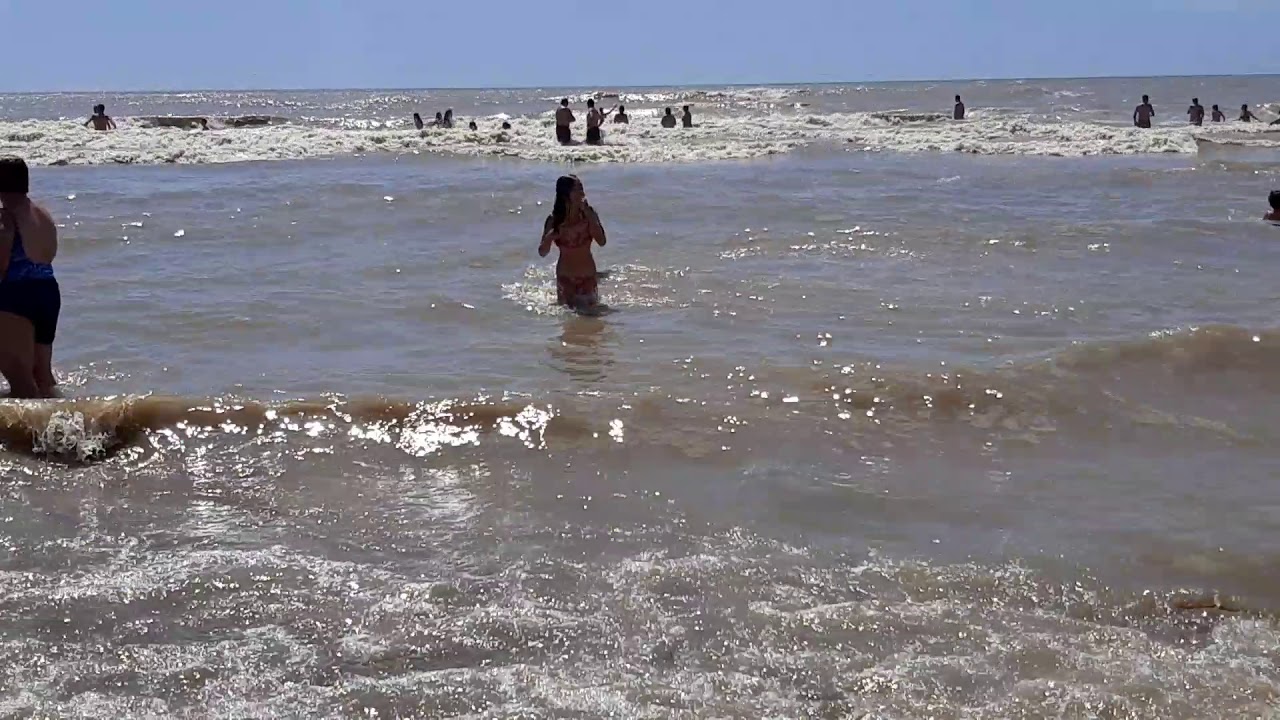Con Mi Prima En La Playa π€£ Youtube