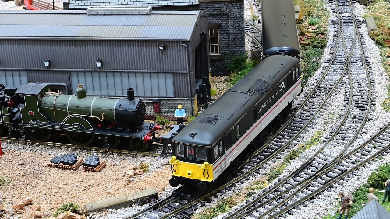 Class 73, 73207 tested over a Peco ST-245 curved point :4K Widescreen ...