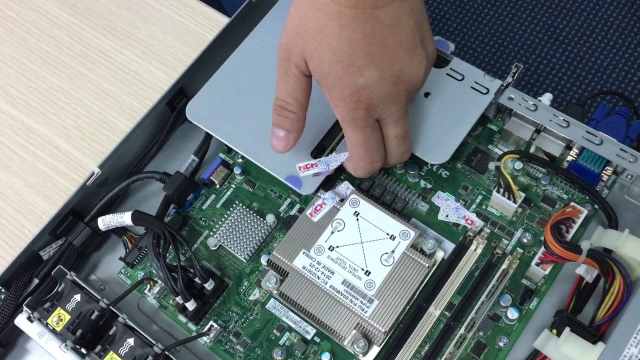 [MCM] Lenovo System x3250 M5 5458 C5A - YouTube