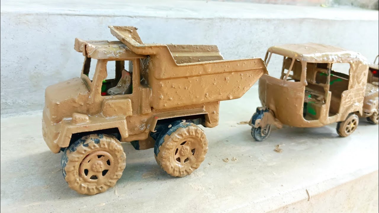 Muddy Auto Rickshaw And Animal Car Water Jump Muddy Cleaning And ...