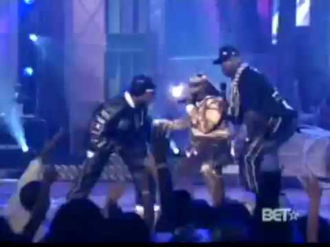 Eminem ft  Busta Rhymes   Touch it remix LIVE 2006