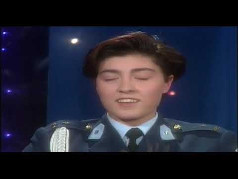 Harbiyeli Kız Öğrenciler 1992   Bir Başka Gece