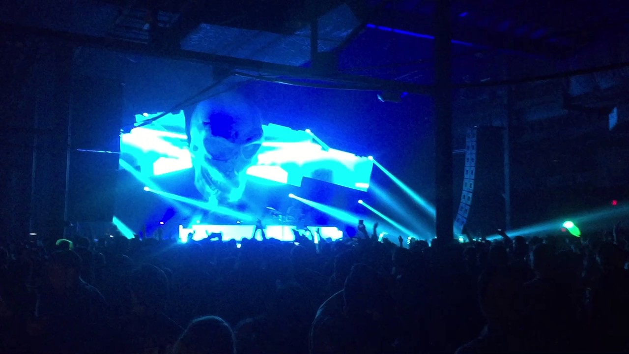 Big Gigantic - Sorry Ms Jackson Boo! Festival 10/22/16 - YouTube