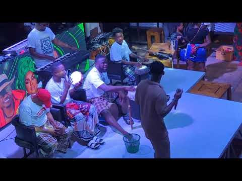 TAZAMA SHOW NZIMA: Kivurande Junior Alivyolia kwa Uchungu Kwenye Jukwaa 💔🎤