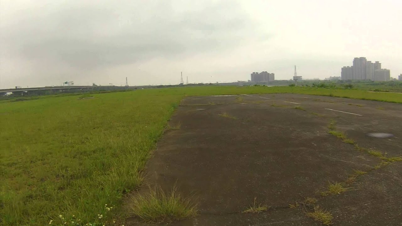 FT mustang runway test flight - YouTube