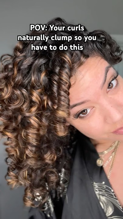 Separating Curl Clumps for MAXIMUM Volume #naturalhair #curlyhair #highlights - YouTube