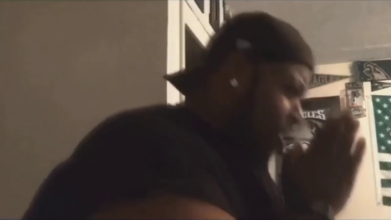 EDP445 farts like a bitch - YouTube