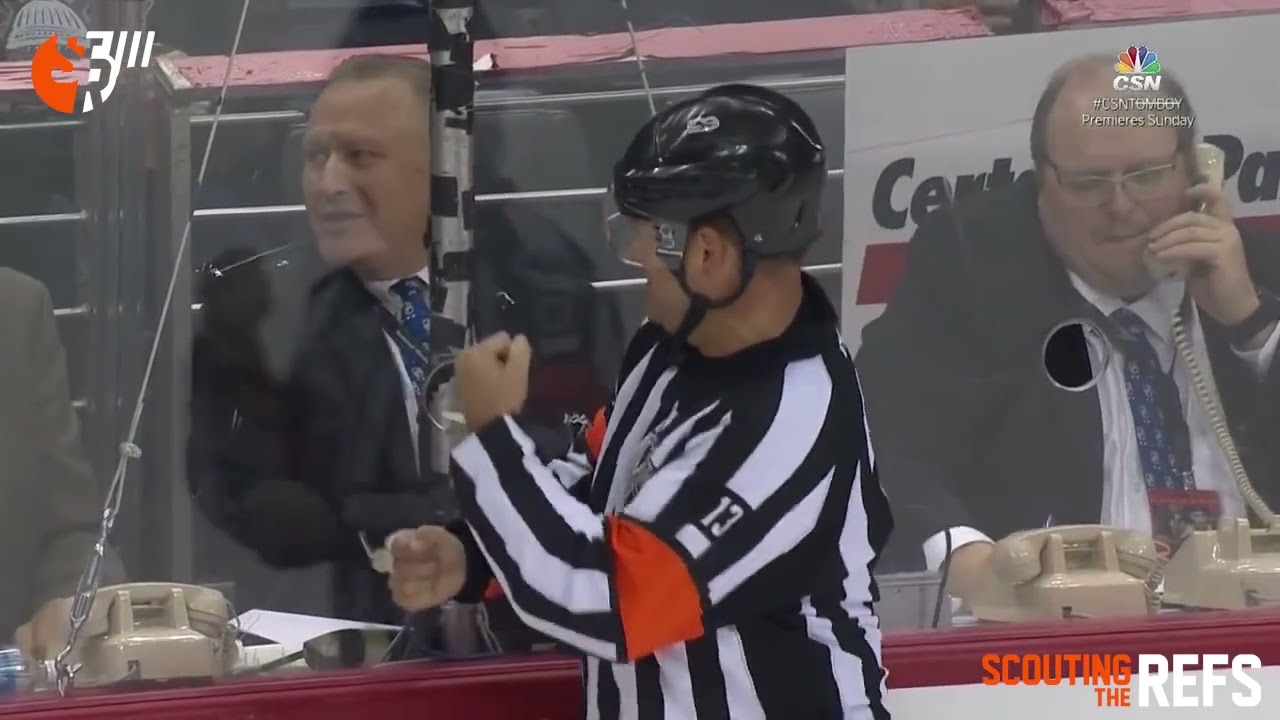 Referee Dan O'Halloran Throwing Punches - YouTube