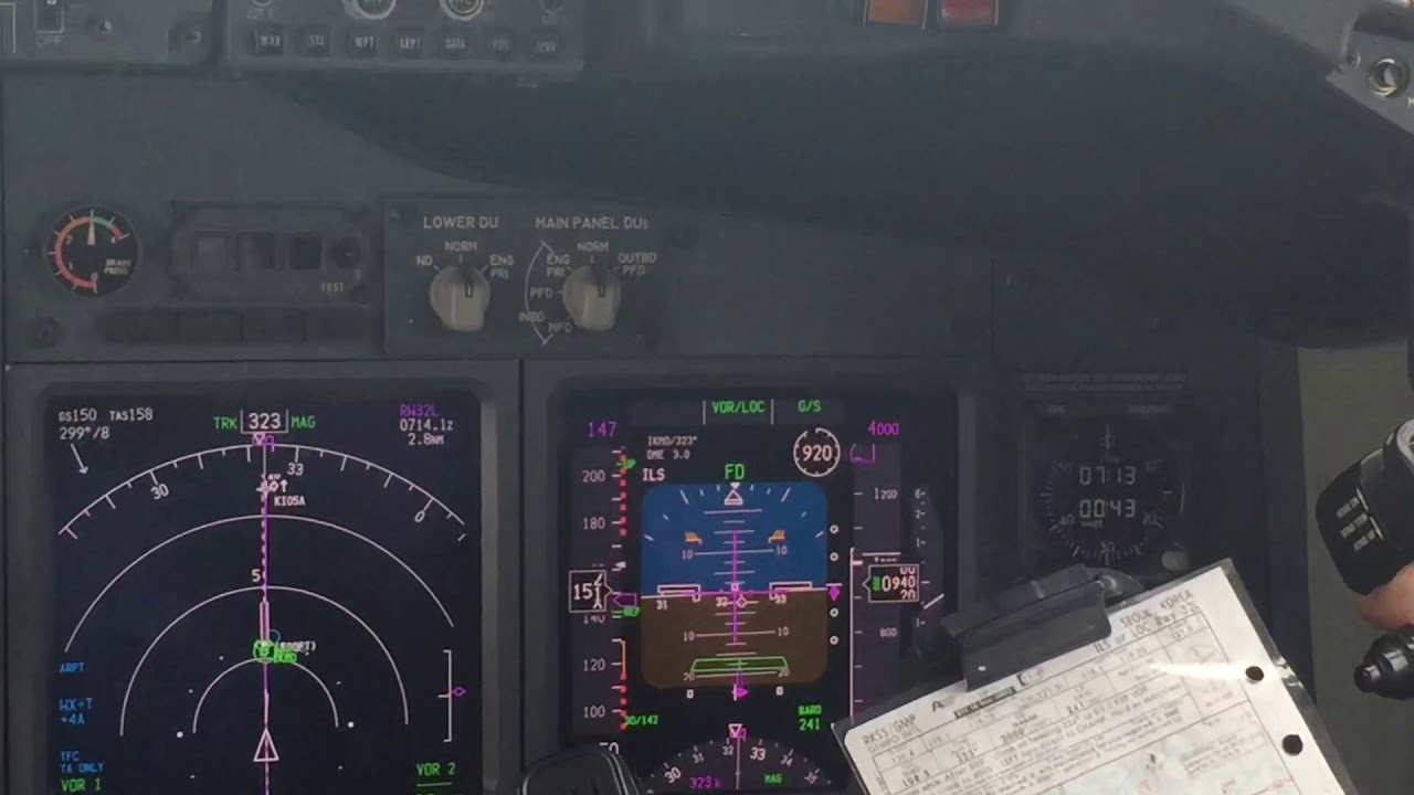 B-737NG GMP(RKSS) ILS RWY32L APPROACH COCKPIT VIEW - YouTube