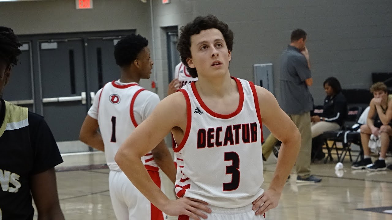 Adam Burroughs, Decatur pull away from Athens 70-56 - YouTube