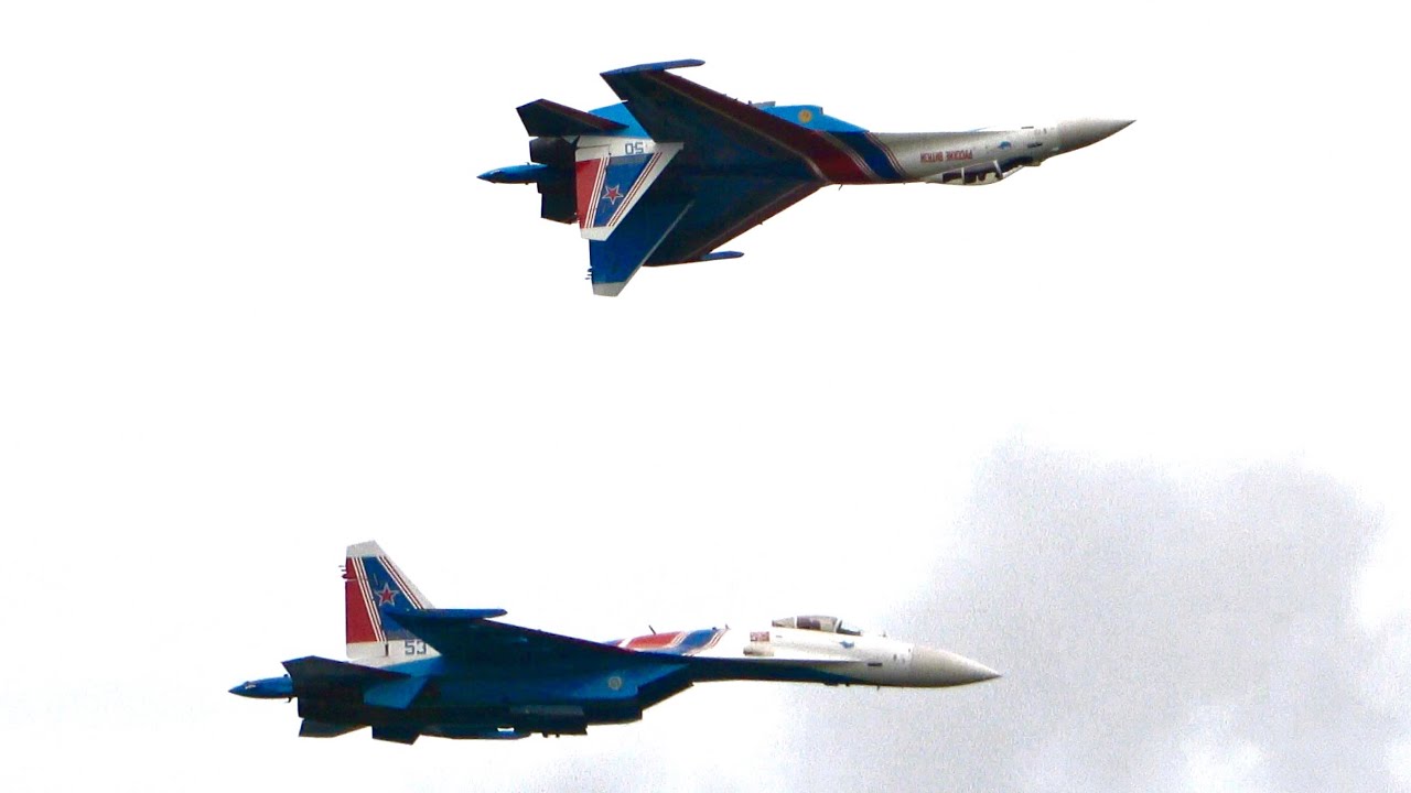 LIMA23 - CRAZY PILOT PERFORMANCE RUSSIAN NIGHT SUKHOI SU-35 - YouTube