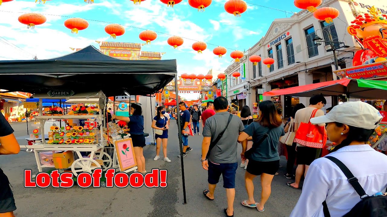 Explore the Most BEAUTIFUL Market in Malaysia - Malacca Night Market ...