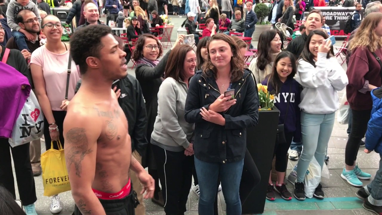 Street show in Times Square NYC - YouTube