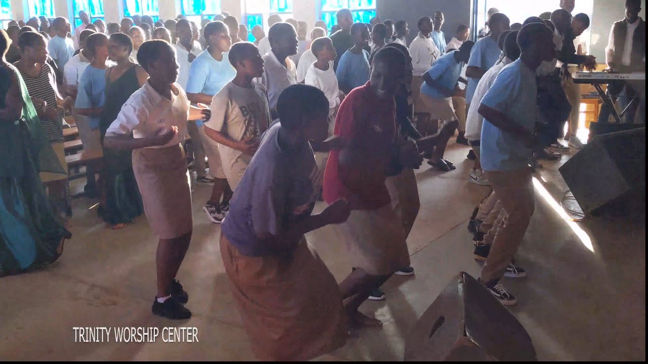 Kuri Groupe Scholaire Remera-Rukoma Umuriro w'Umwuka Wera Wahamanukiye ...