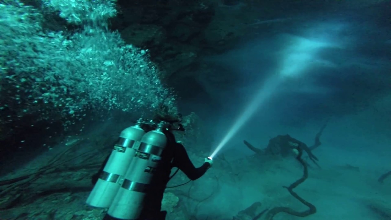 CENOTE EL PIT - YouTube