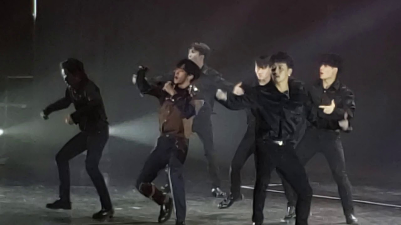 Super M - Lucas solo - Bass go boom - YouTube