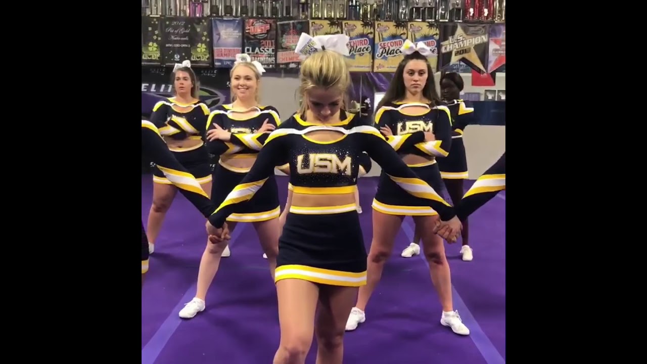 USM CHEER 2019 - YouTube