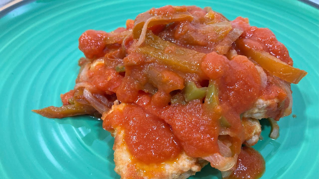 COMO hacer un BUEN BONITO CON PIMIENTOS , CEBOLLA Y TOMATE . - YouTube