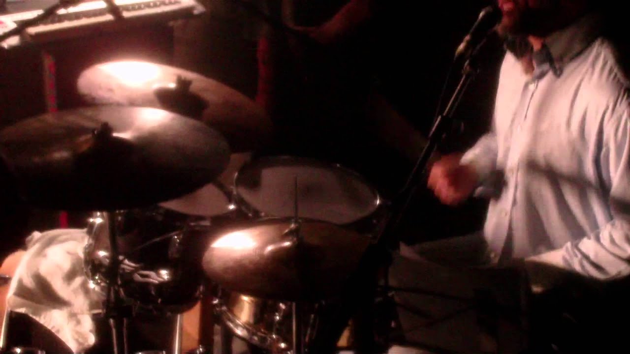 GARFIELD FLEMING PLEASE DON'T SEND ME AWAY LIVE - YouTube