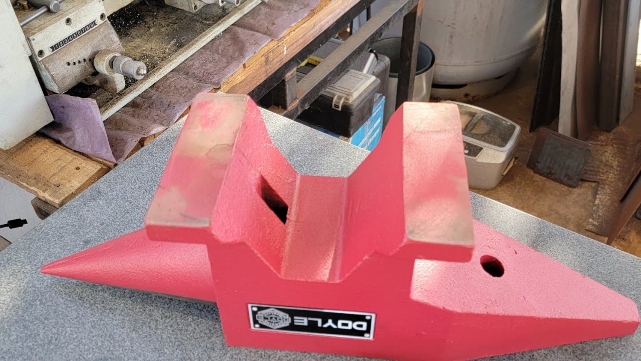 How flat is the doyle anvil from harbor freight? - YouTube