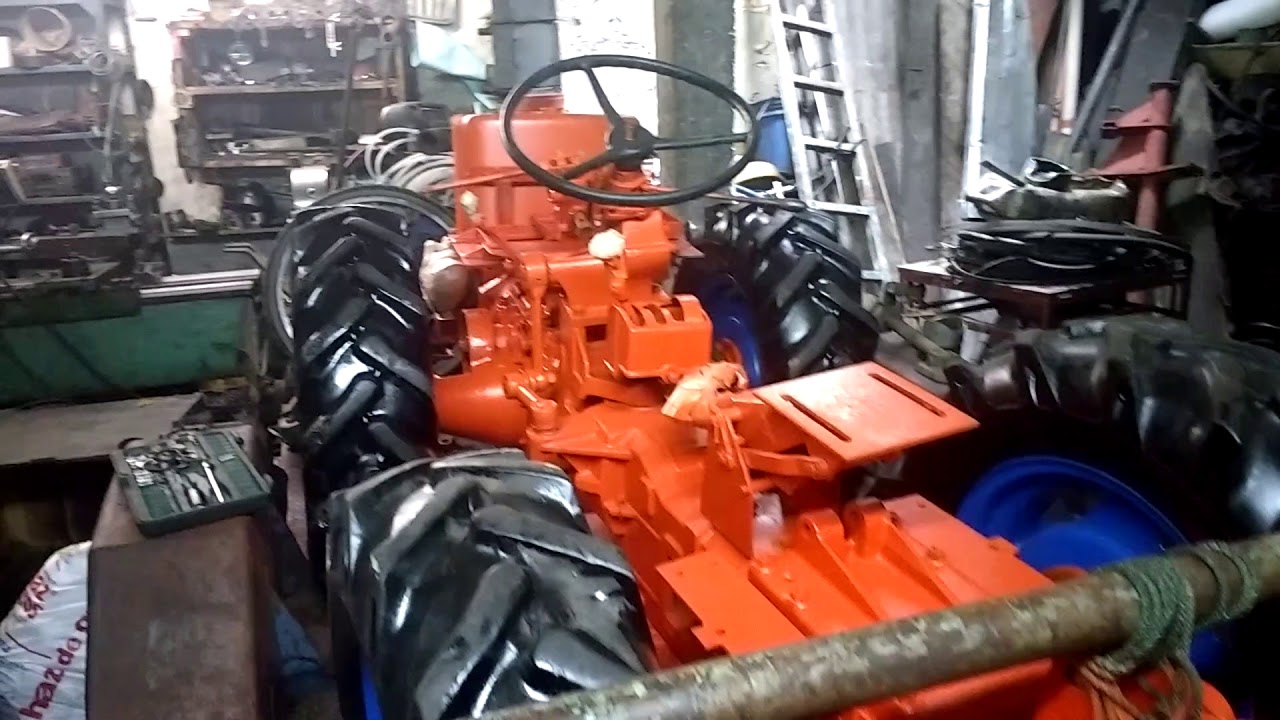 Tractor nibbi - YouTube