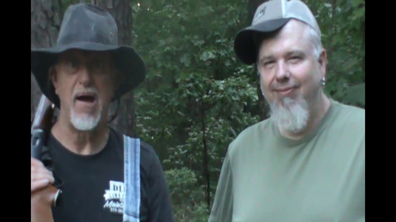WINGO TWINS HUNTING EXHIBITIONISTS - YouTube