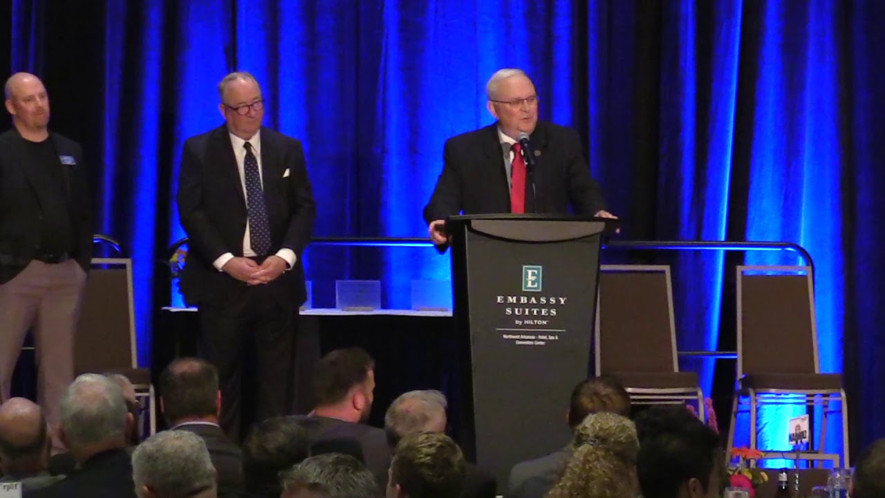 Barney Hayes Tells Story About Possum at Rogers High School - YouTube