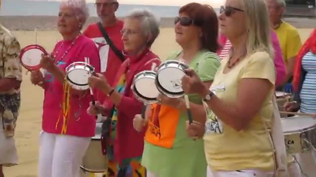 FAT SAMBA at Appley Beach 7am in the morning - YouTube