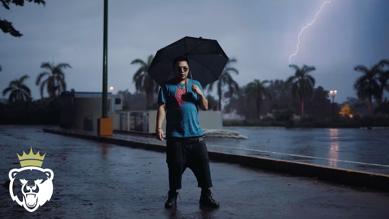 JAURIA SANTA // UN DESEO // VIDEO OFICIAL - YouTube