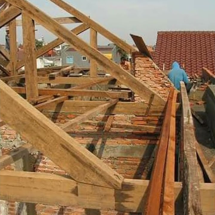 Pilih Rangka Atap Baja Ringan Atau Rangka Atap Kayu ? - YouTube