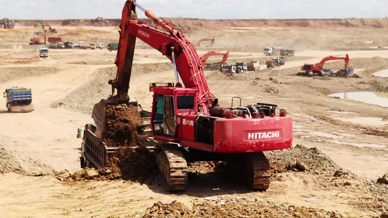 Amazing Hitachi Loading trucks / Excavator Hitachi Loading Trucks - YouTube