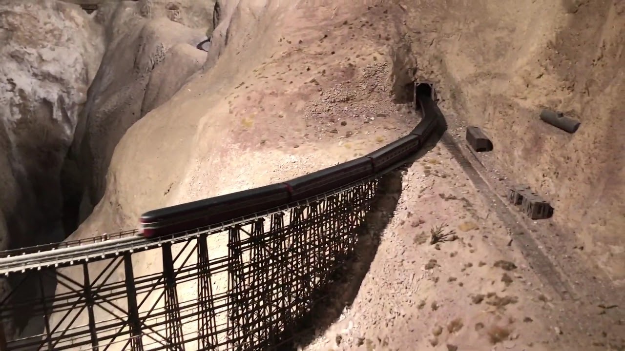 N Scale Train Model of the Goat Canyon Trestle in eastern San Diego ...