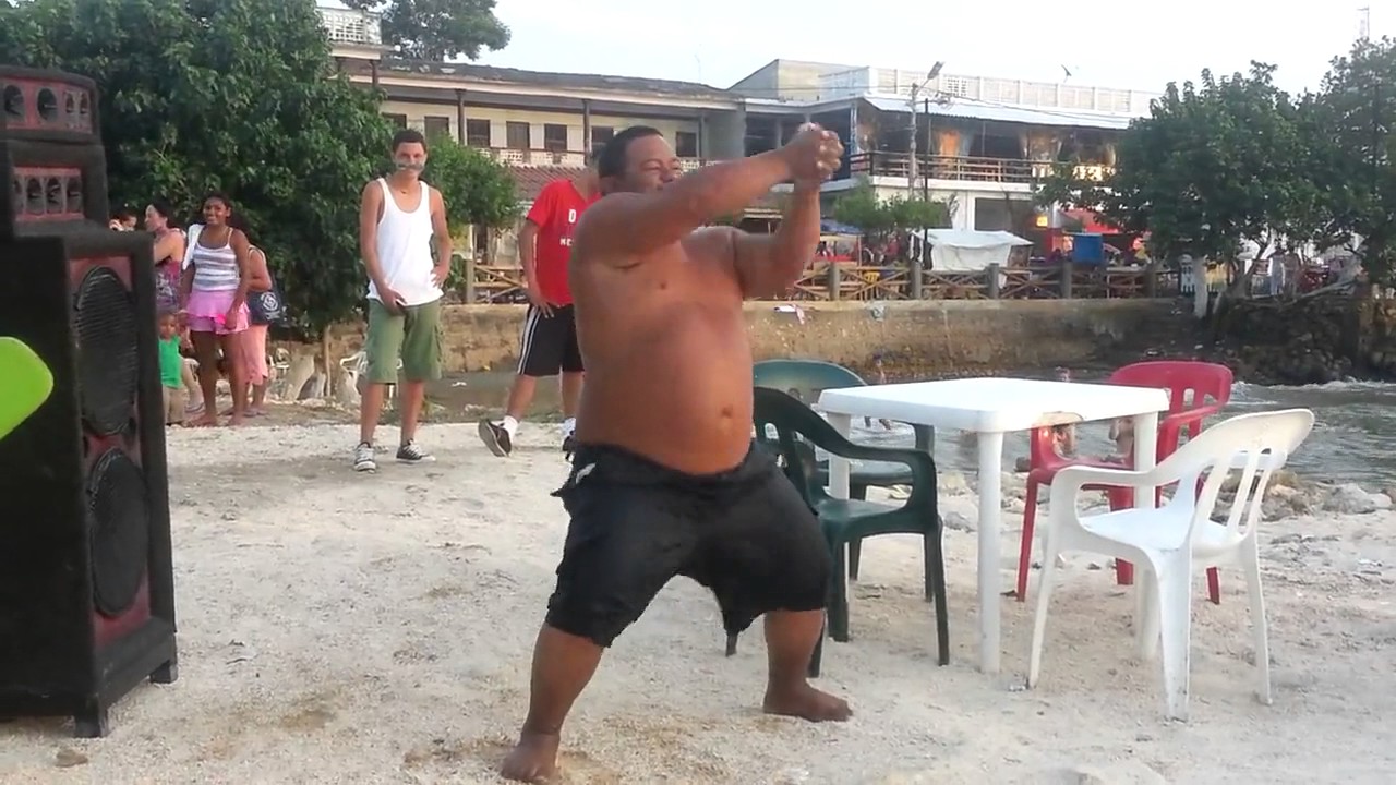 super chub dancing - YouTube