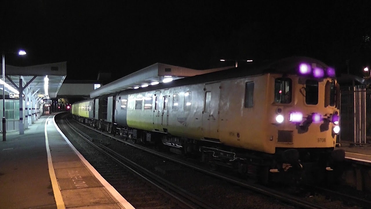 (HD) Network Rail 31233 on the Structure Gauging Train at Sevenoaks - 14/5/12 - YouTube