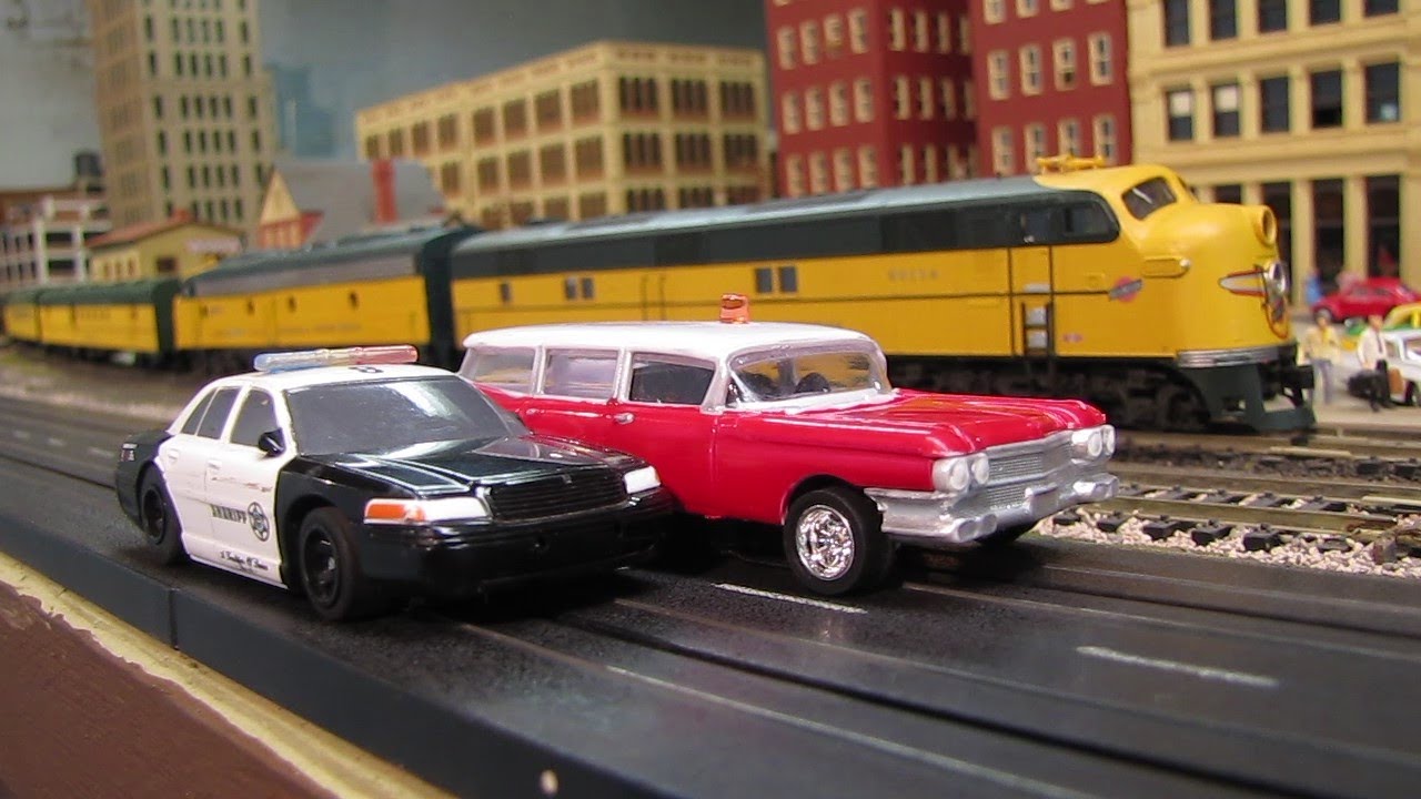 Slot Cars & Model Train Layout: Chicago & North Western - YouTube